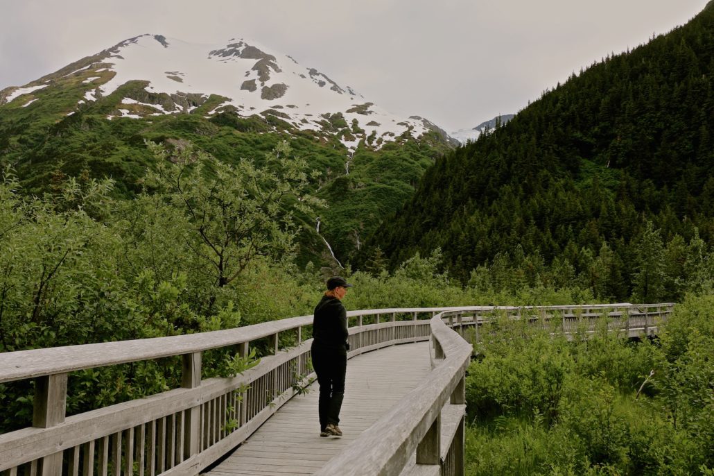 EXPLORING THE PORTAGE VALLEY, ALASKA - Our Home Has 6 Wheels