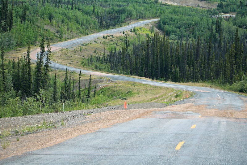 DRIVING FROM TOK – CHICKEN – DAWSON CITY – Our Home Has 6 Wheels