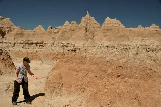 BADLANDS NATIONAL PARK - Our Home Has 6 Wheels